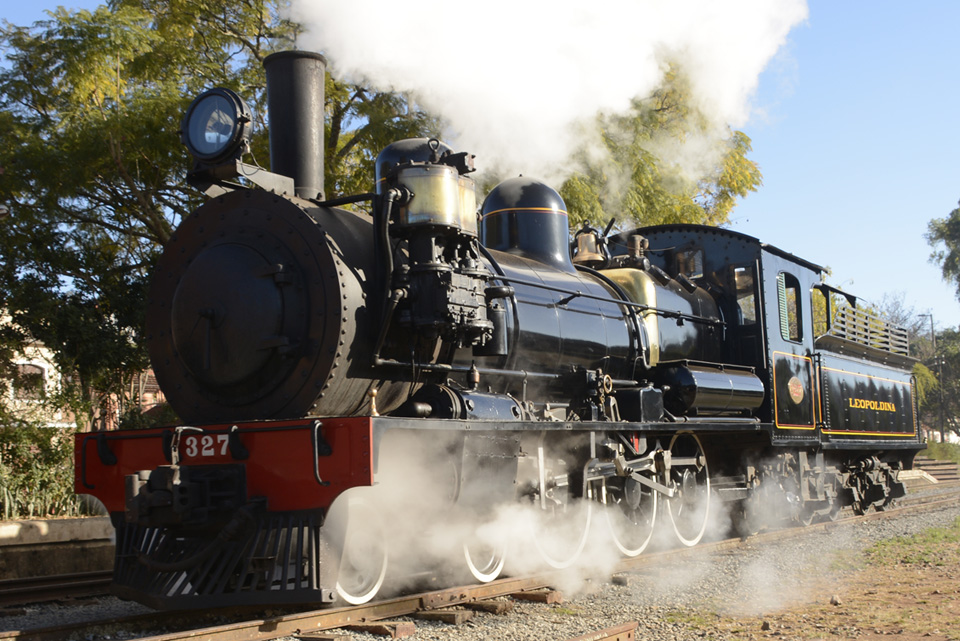 Locomotiva 327 | Trem da Serra da Mantiqueira